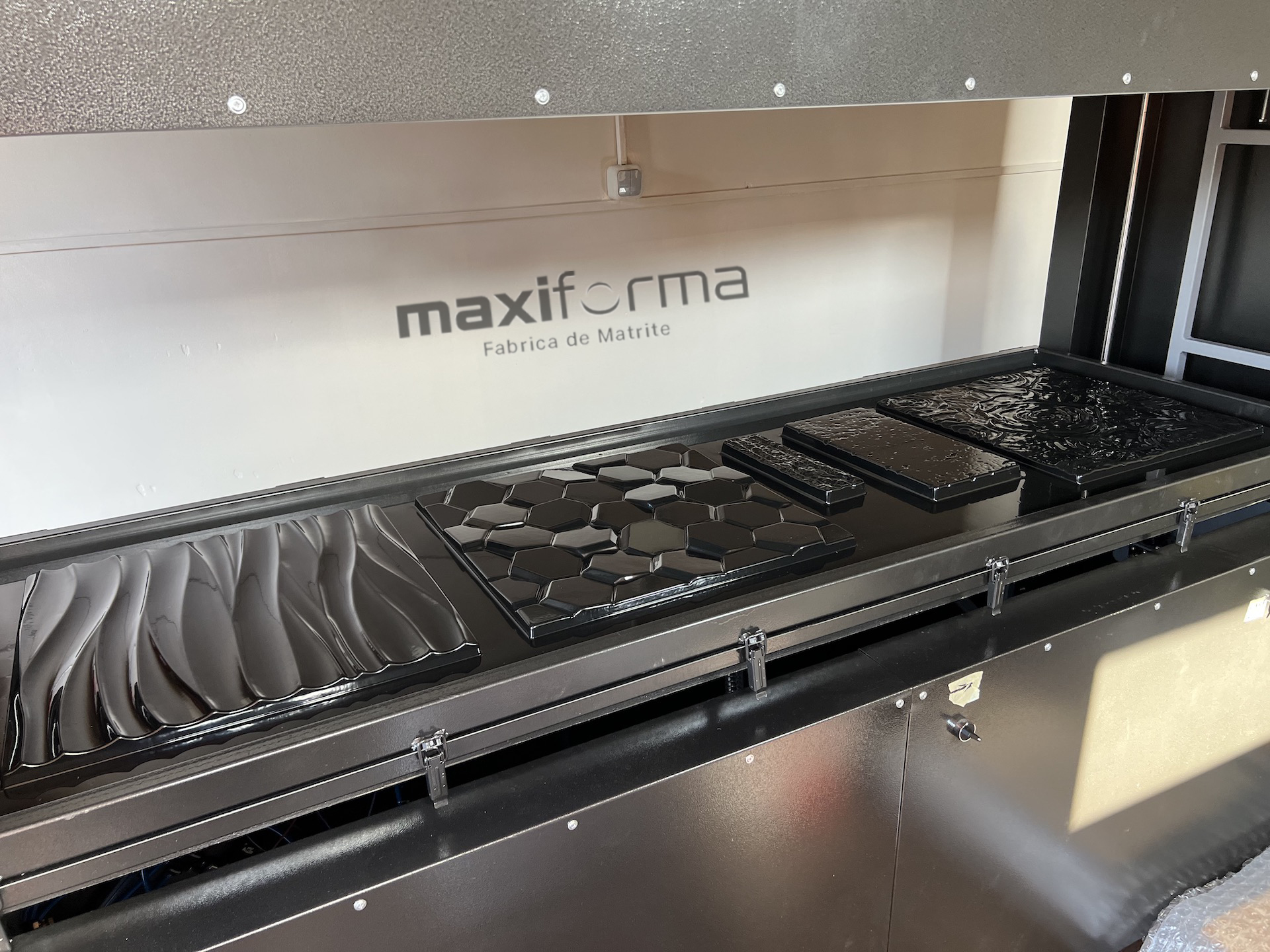 Despre Noi | Maxi Forma